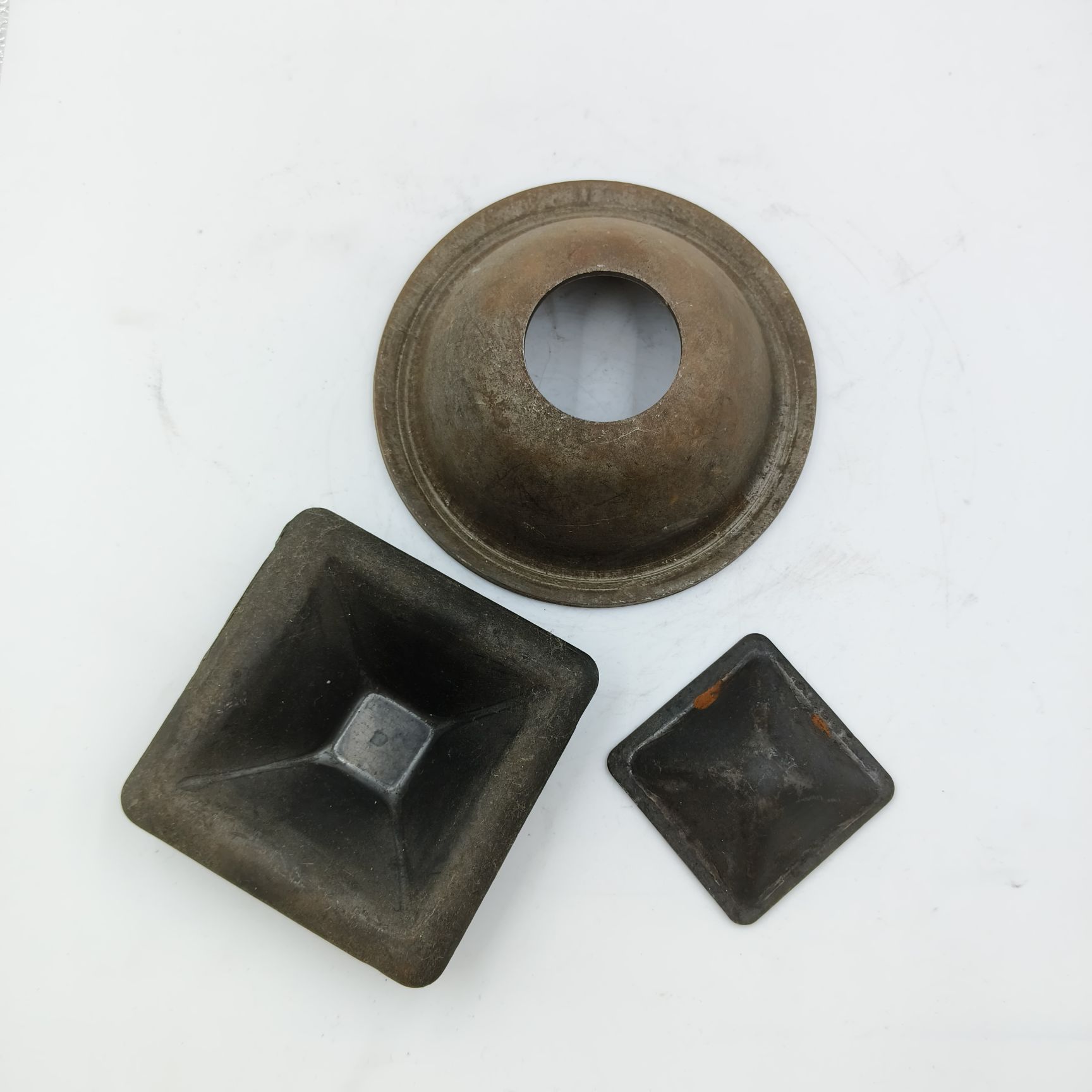 Plastic Pallet Pack Of 12 Stillage FEET/Pallet Stacking FEET, Heavy ...